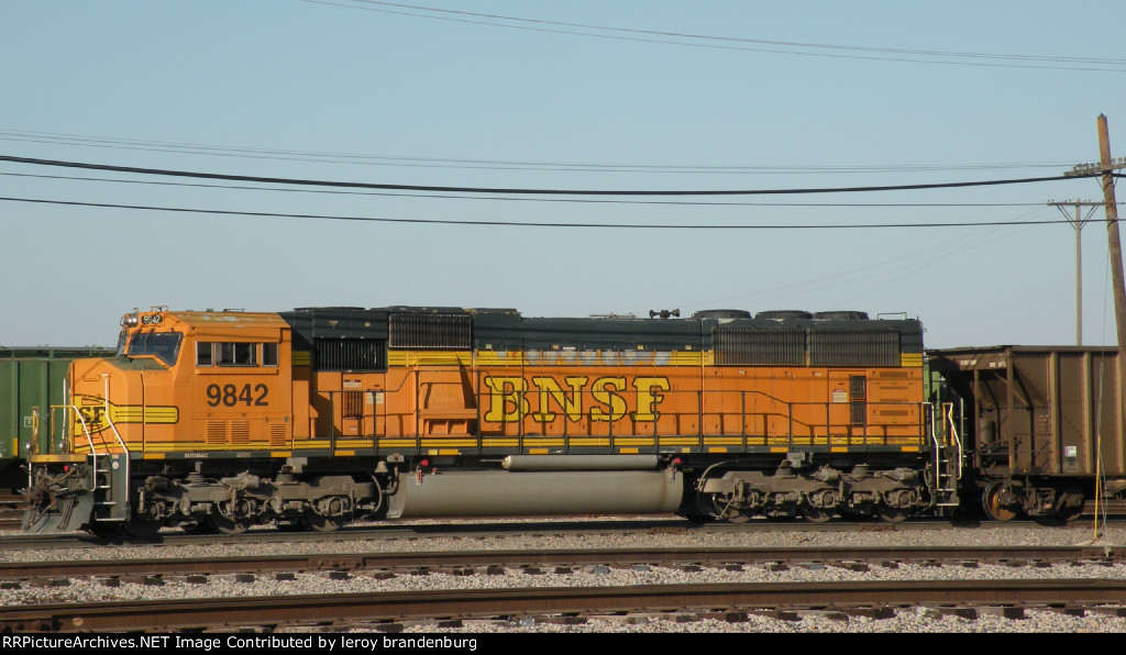 BNSF 9842 at murray yard